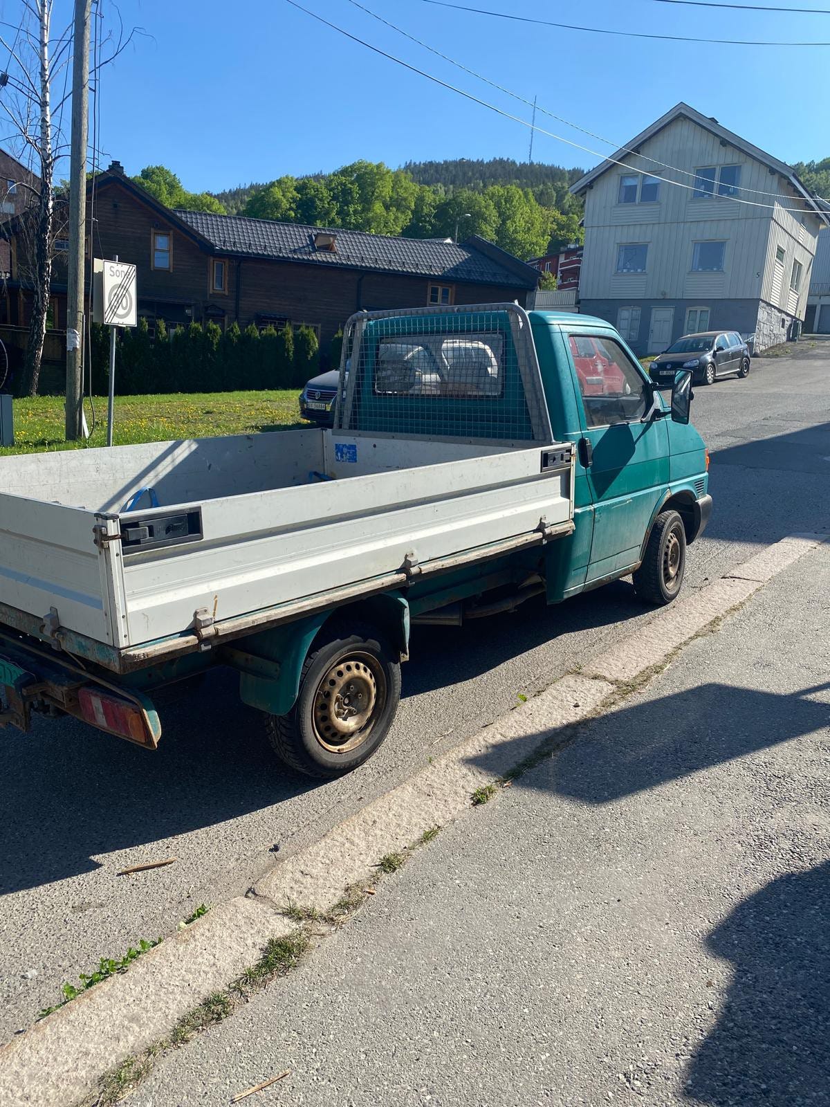 Bruktbil til salgs: Volkswagen Transporter - 2000 - Grønn - 88 Hk - Flerbruksbil | FINN.no