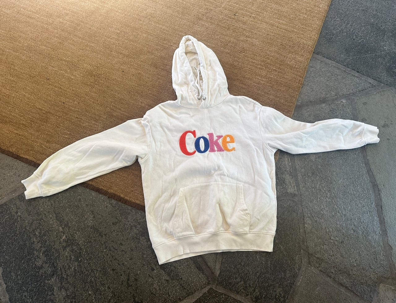 Genser Coke / H&M / Coca Cola Str. XS | FINN-torget