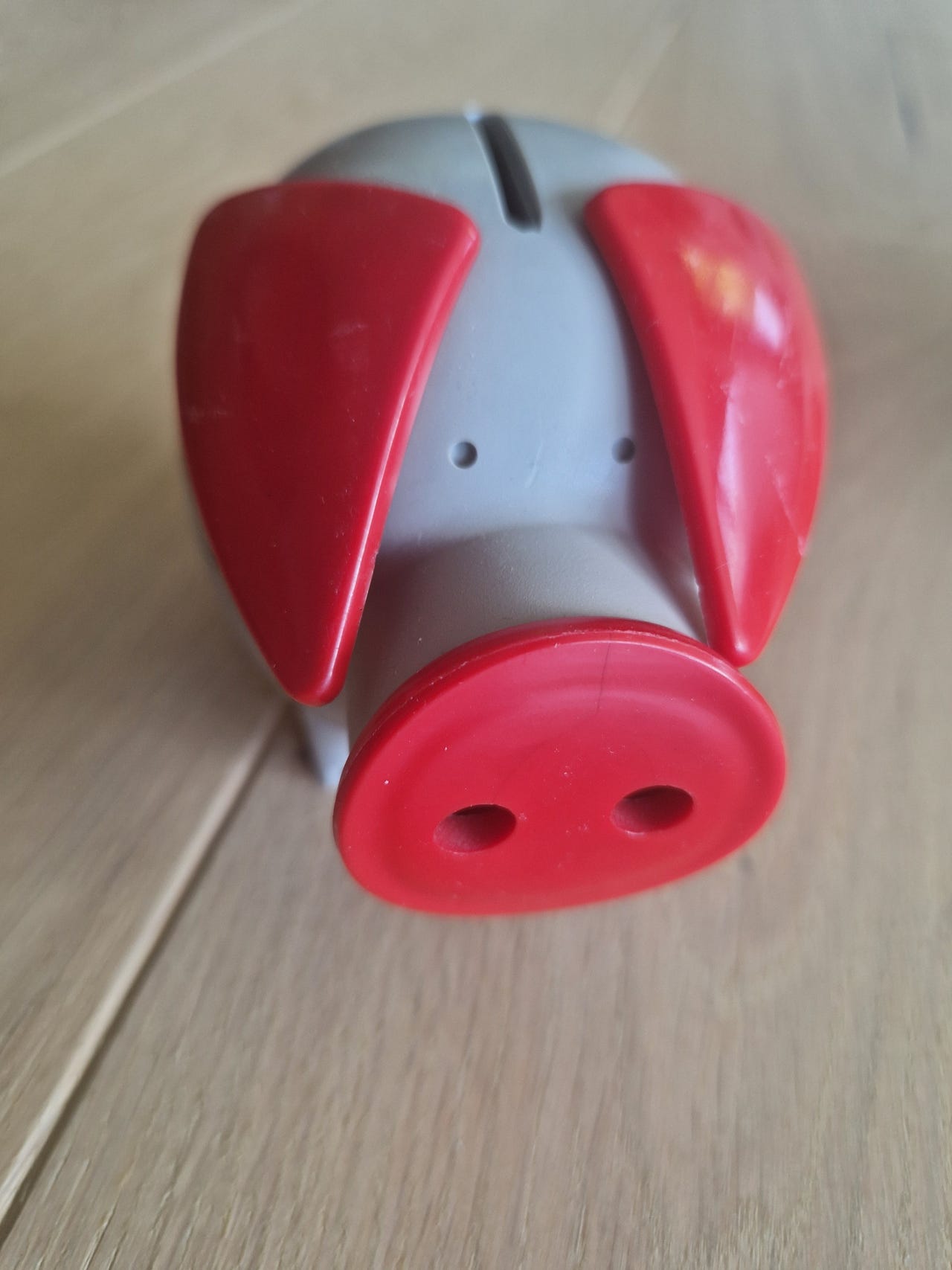 Legendarisk sparegris fra kredittkassen med bevegelige ører. | FINN-torget