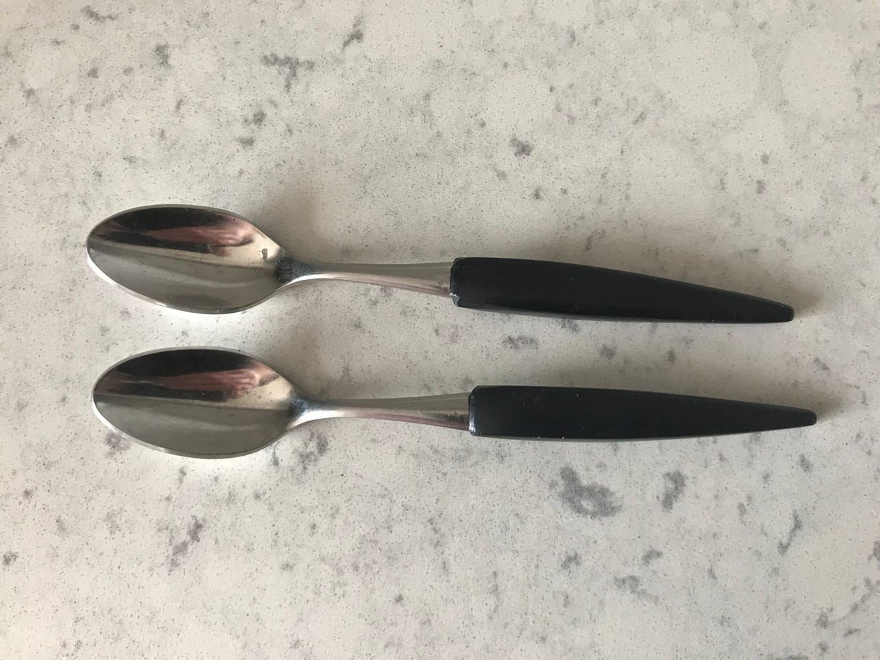 Set of 2 Hors D'oeuvres Spoons | FINN torget