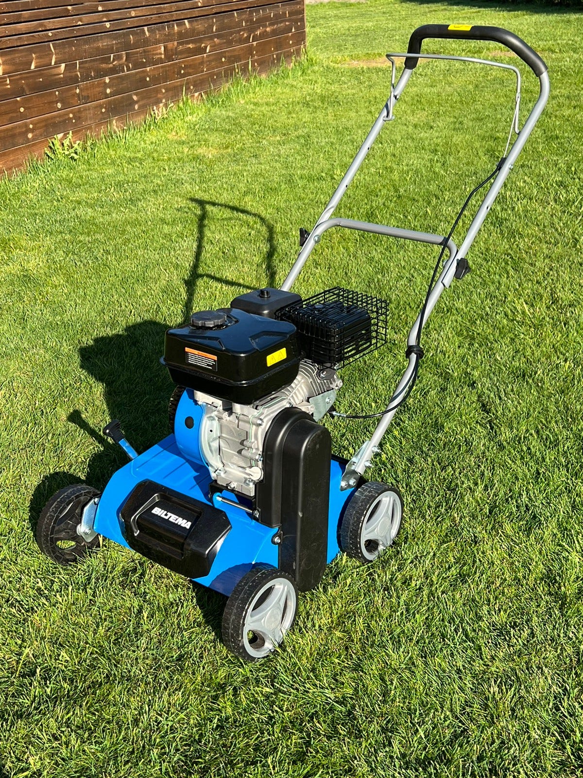 Vertikalskjærer/mosefjerner utleie | FINN-torget