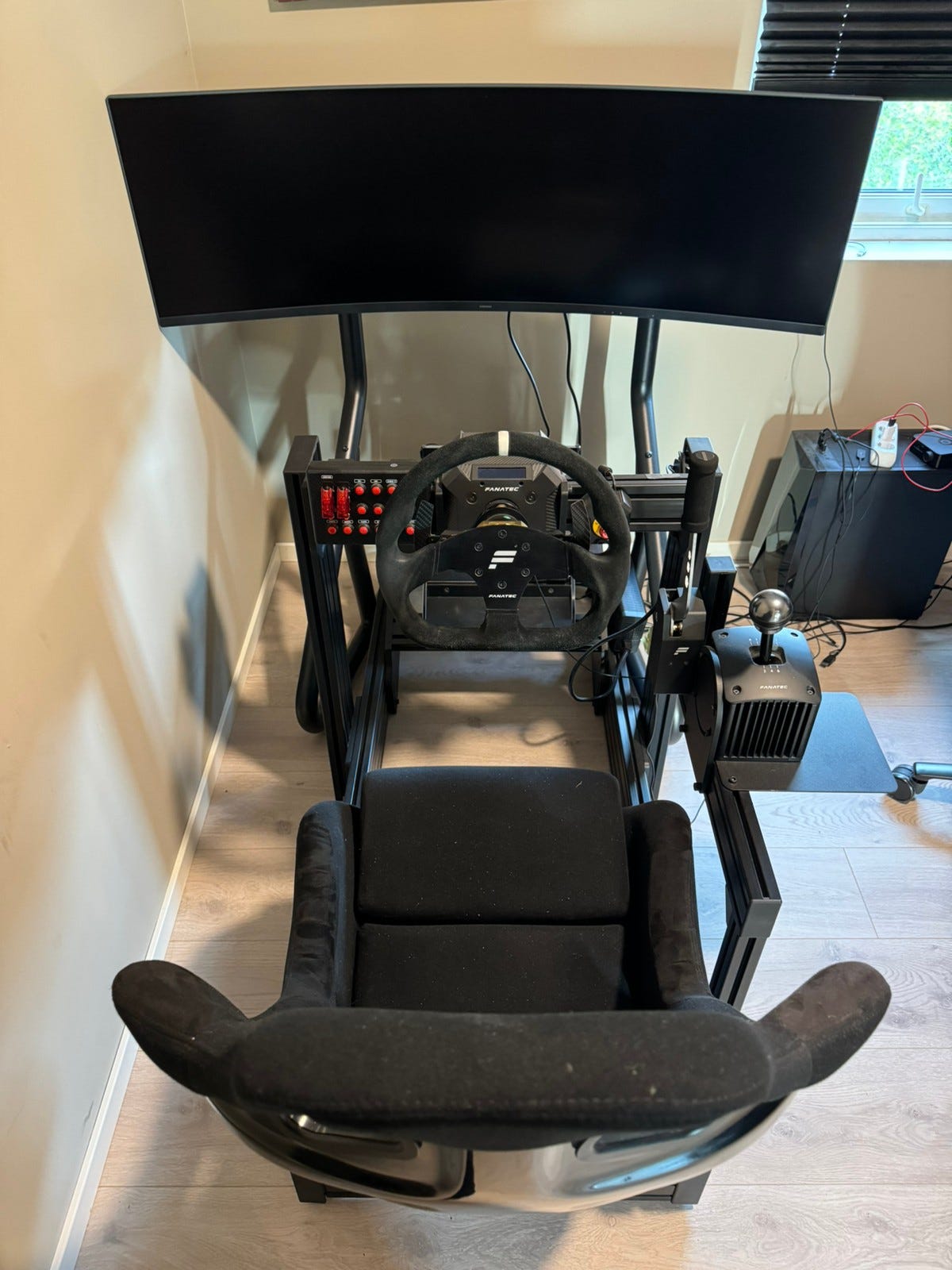 Komplett Fanatec/SimLab Racing Simulator med 49" Curved Samsung ...