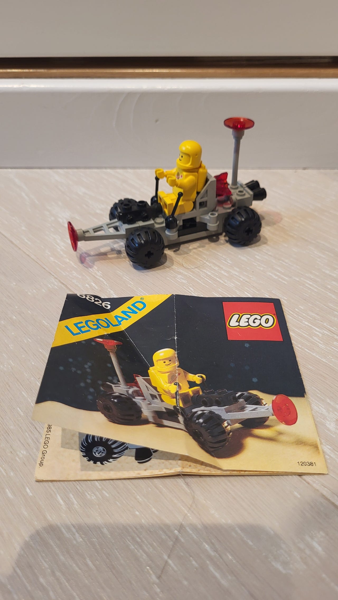 Lego 6826 Crater Crawler fra Lego Classic Space serien | FINN-torget