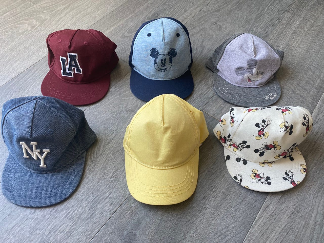 6 stk caps str 74 | FINN-torget