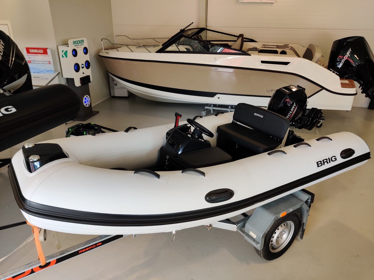 BRIG Falcon 360T - Mercury 10/15HK - Fabrikkny båt og motor | FINN.no