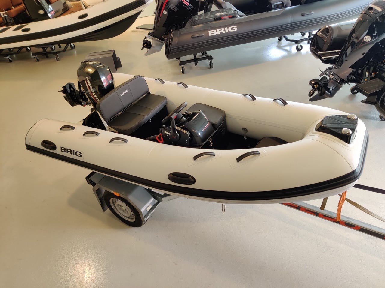 BRIG Falcon 360T - HELT NY - Mercury 10HK eller 15HK ...