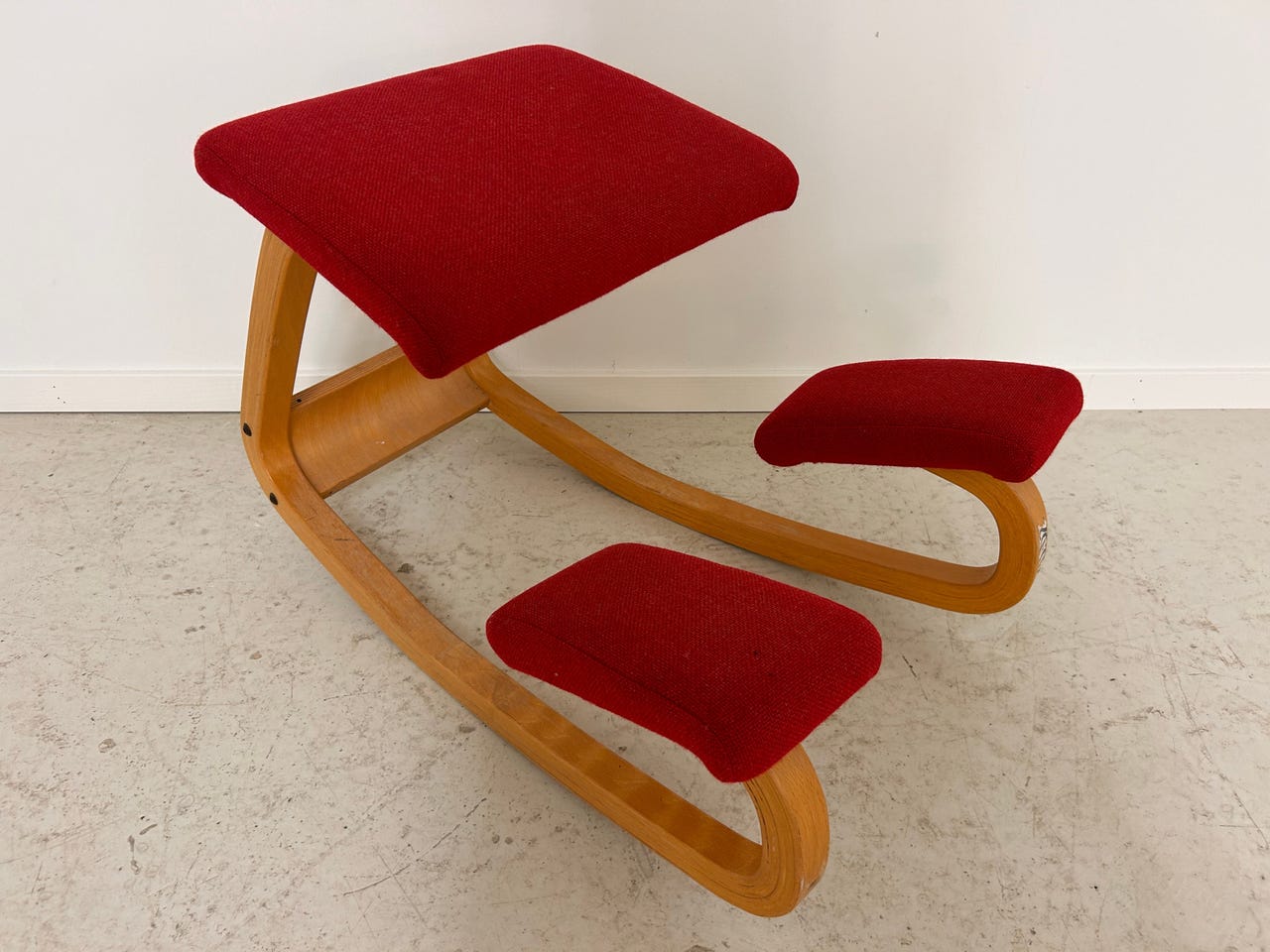 Stokke Variable Balansestol- BRUKTE KONTORMØBLER - | FINN-torget