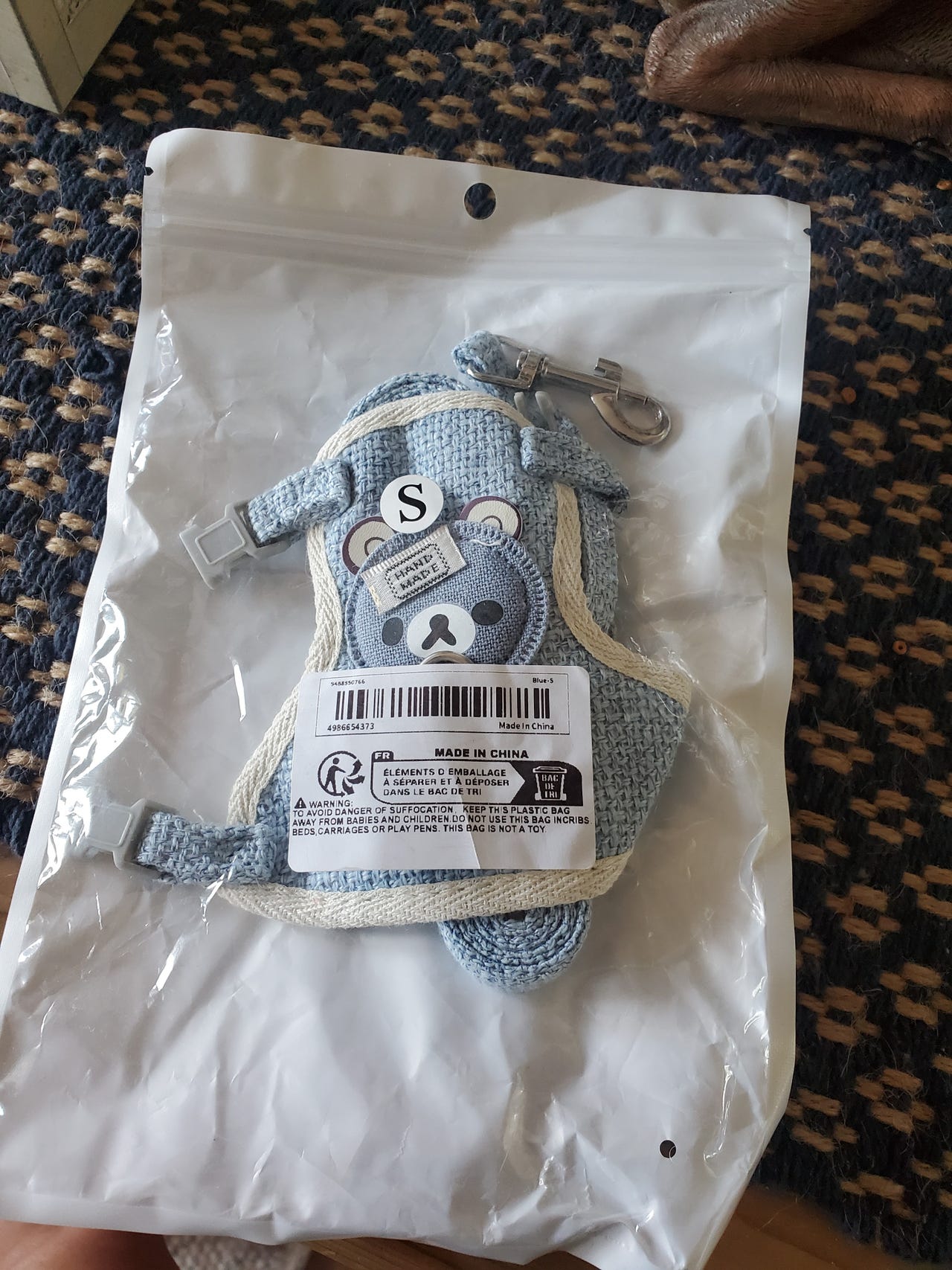 Til små hunder og kattunger. Helt ny | FINN-torget