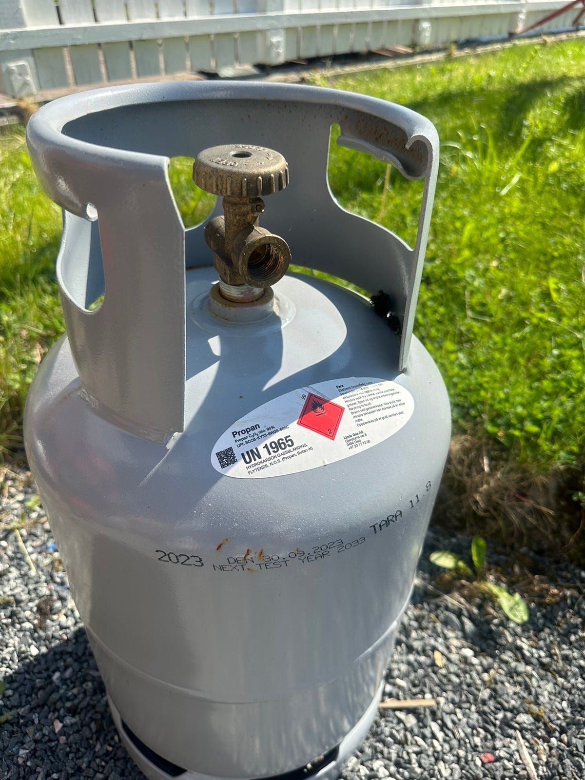 Gassflaske med industrikobling i stål (tom 11kg) | FINN-torget