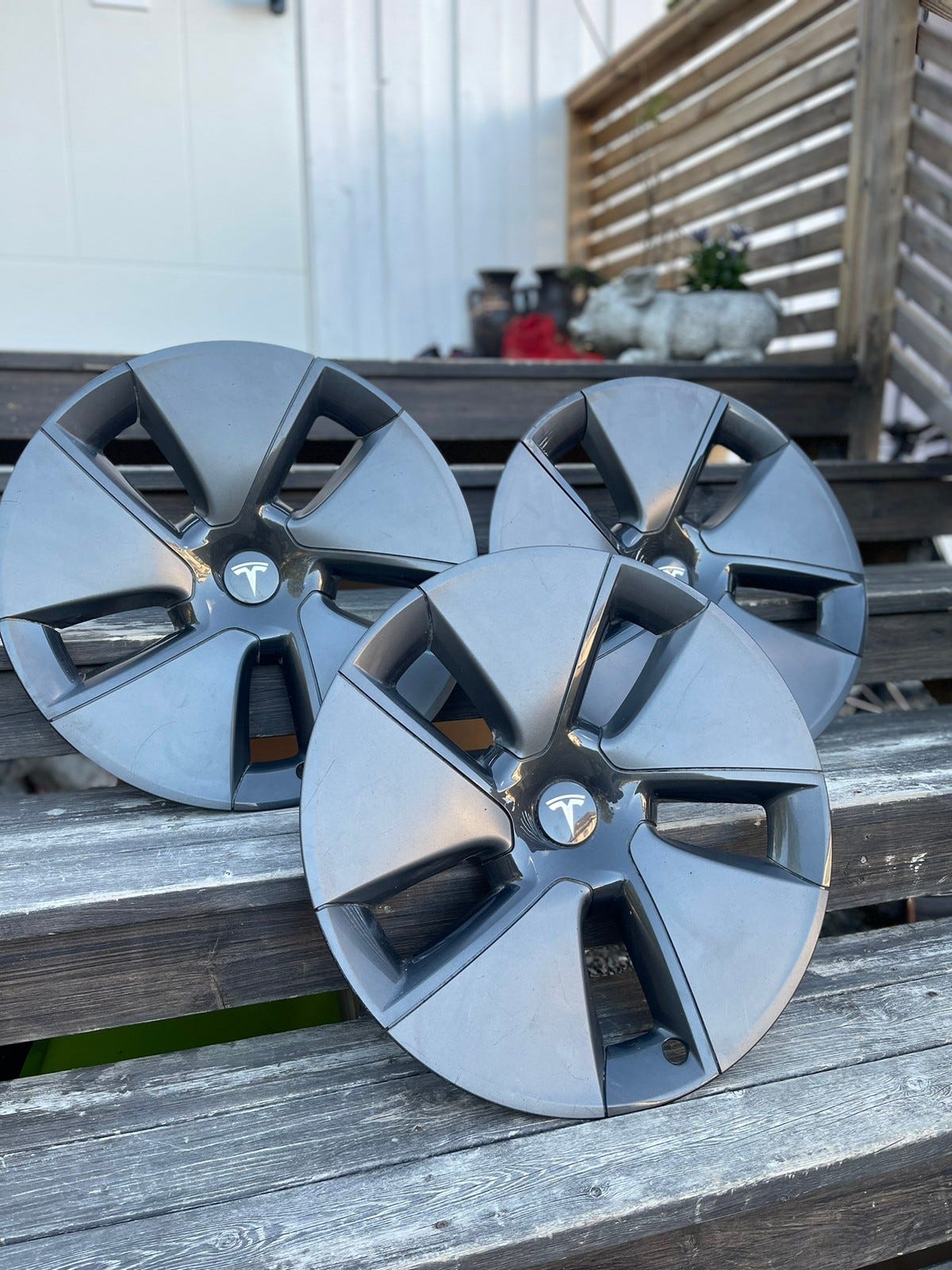 3 stk Tesla Model 3 hjulkapsler til 18’ Aero felger | FINN-torget