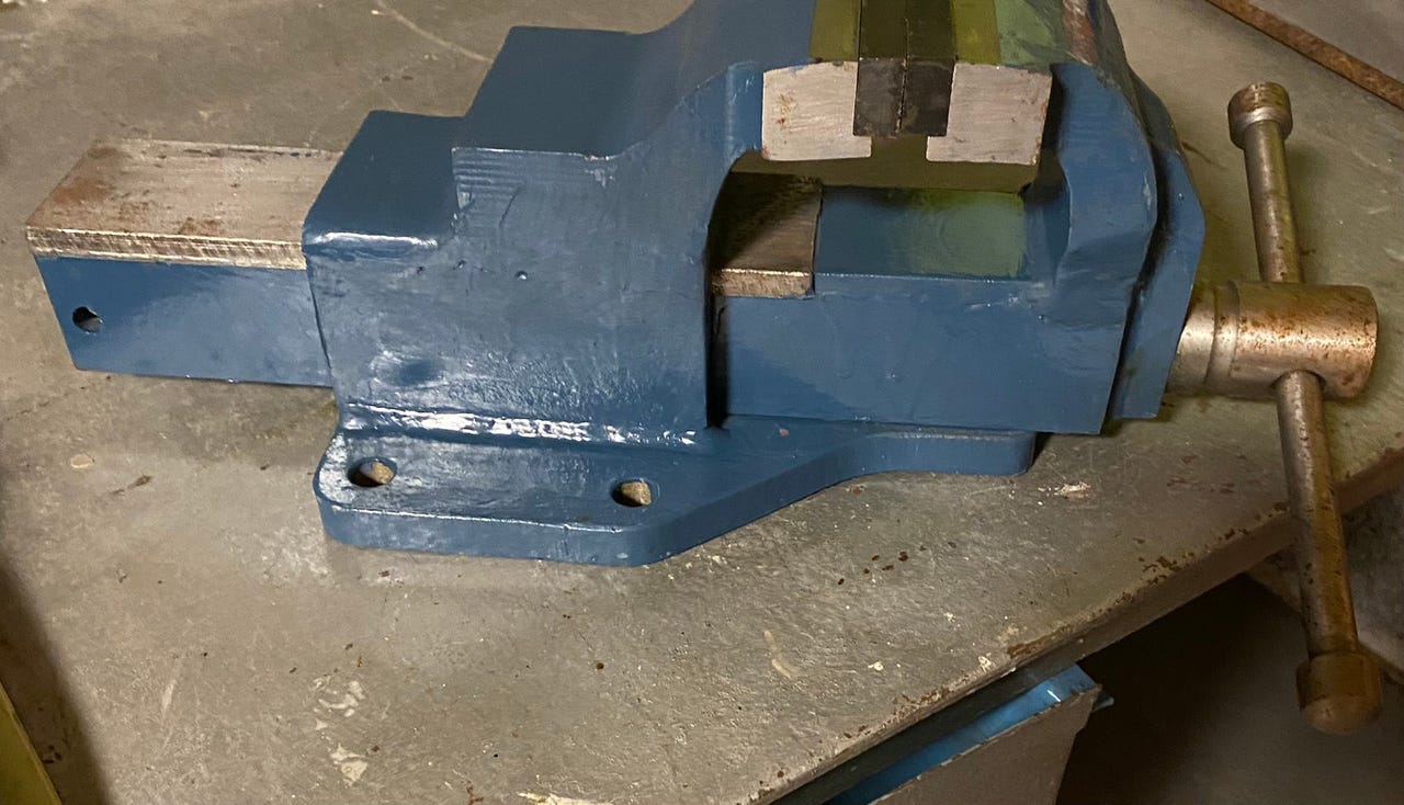 Kraftig og solid skrustikke | FINN torget