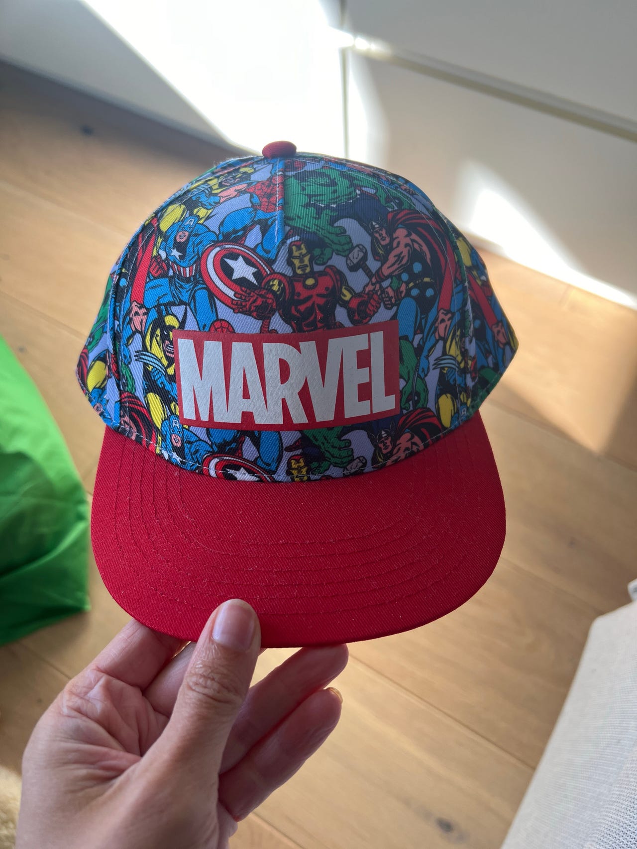 Marvel caps barn 3-7 år | FINN-torget