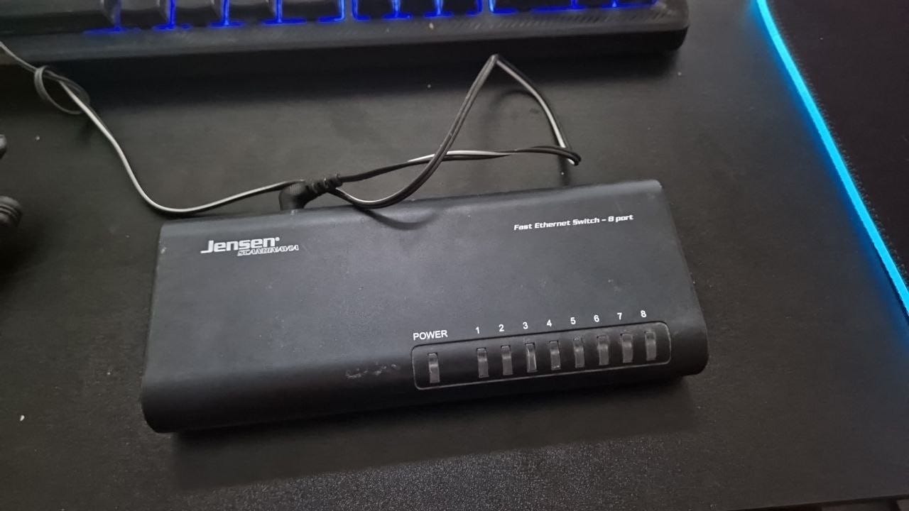 Jensen switch 8 port | FINN-torget