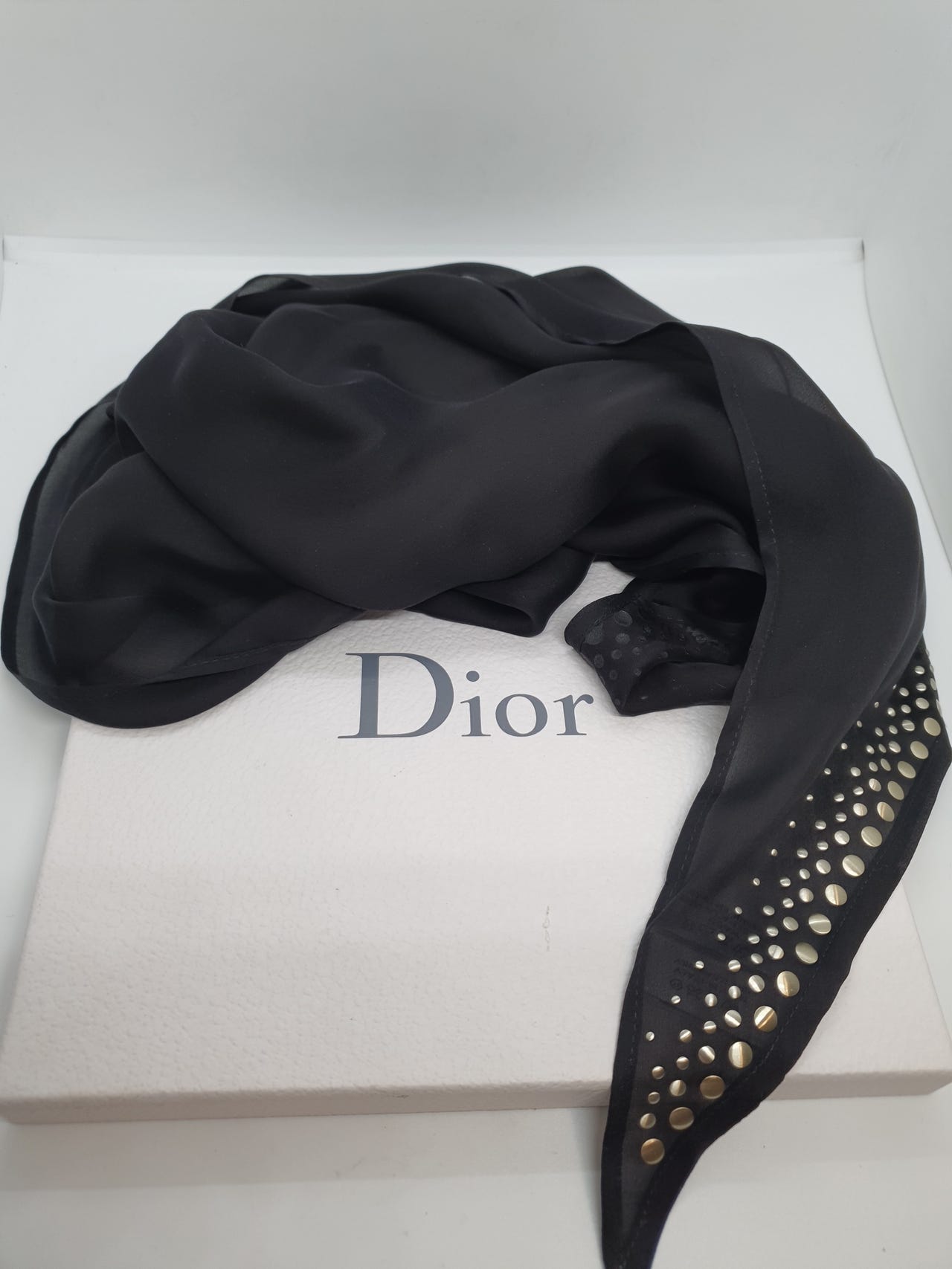 Christian Dior 100% silke tørkle/sjal | FINN-torget