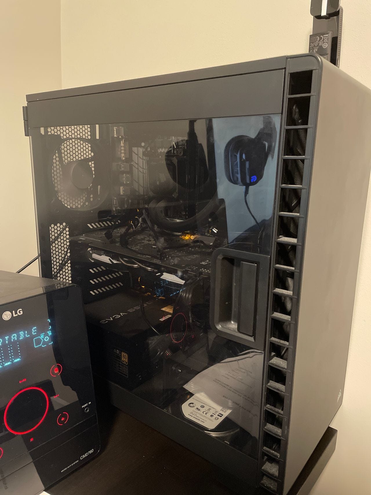 Gaming PC med gode spesifikasjoner selges. | FINN torget