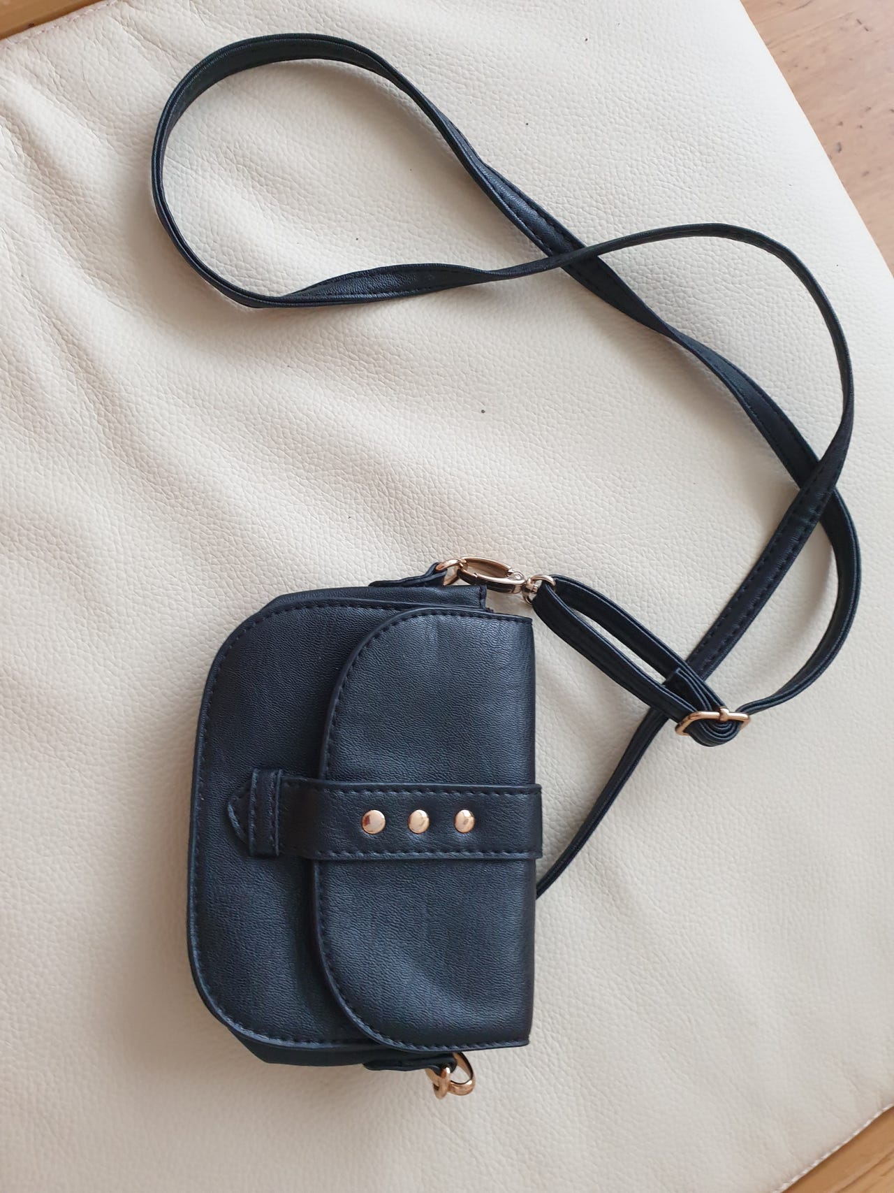 Liten veske, belteveske, ny. Fin gave! | FINN-torget