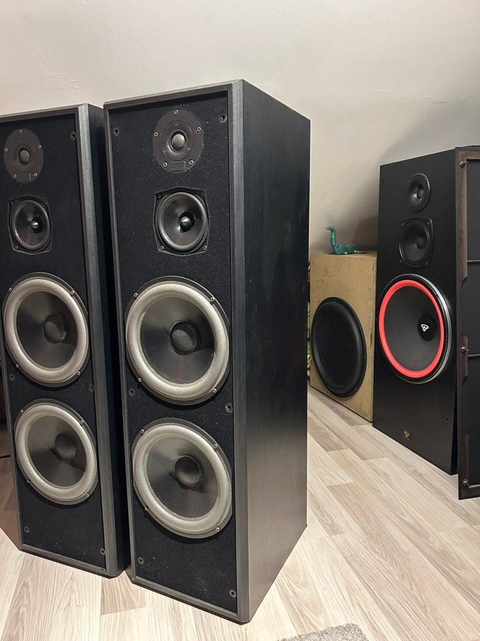 Dali 109 | FINN-torget