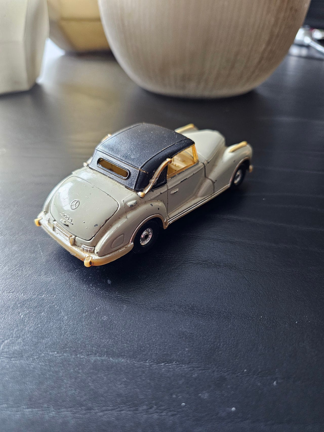 Mercedes 300s - Corgi lekebil | FINN-torget