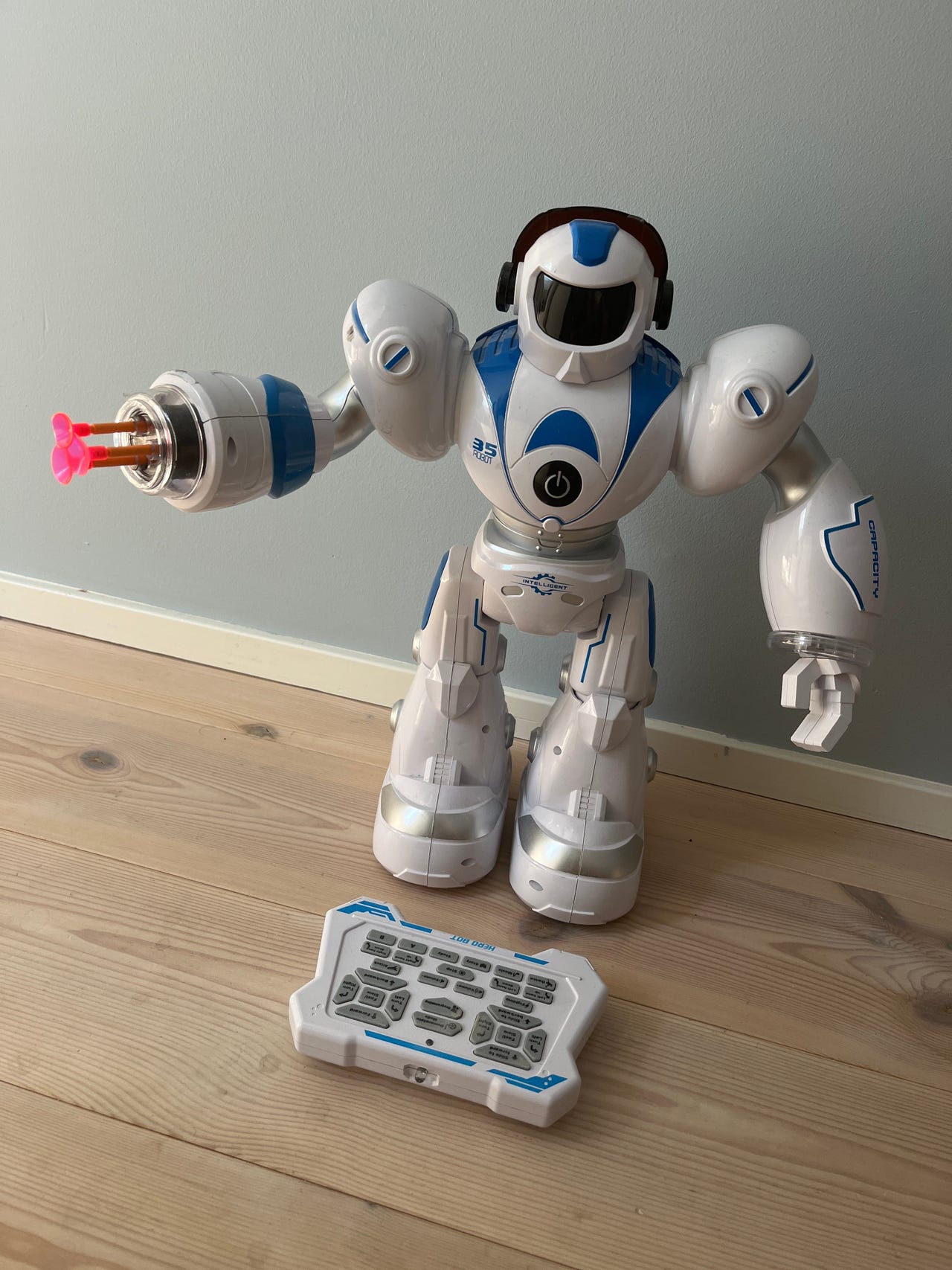 Fjernstyrt robot | FINN torget