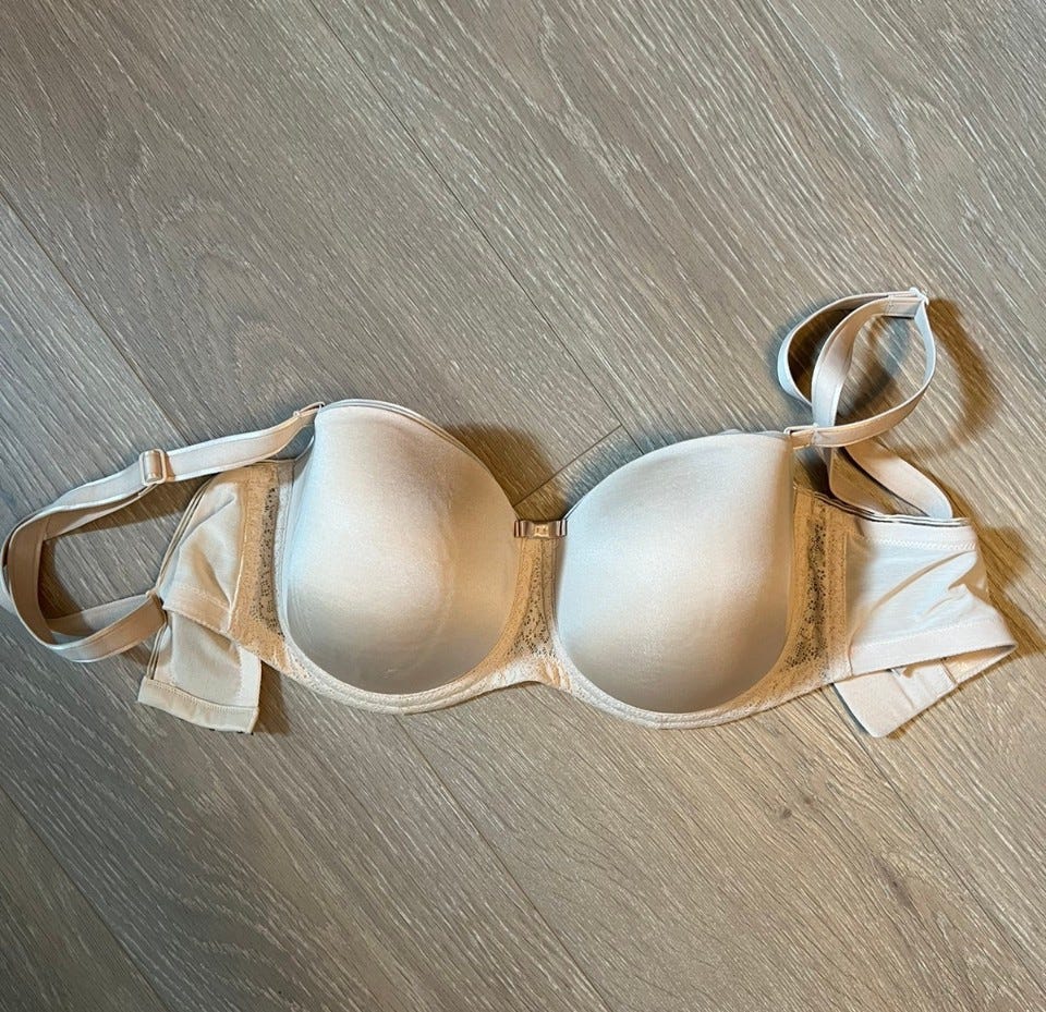 Triumph balconette beige, 80 F | FINN-torget