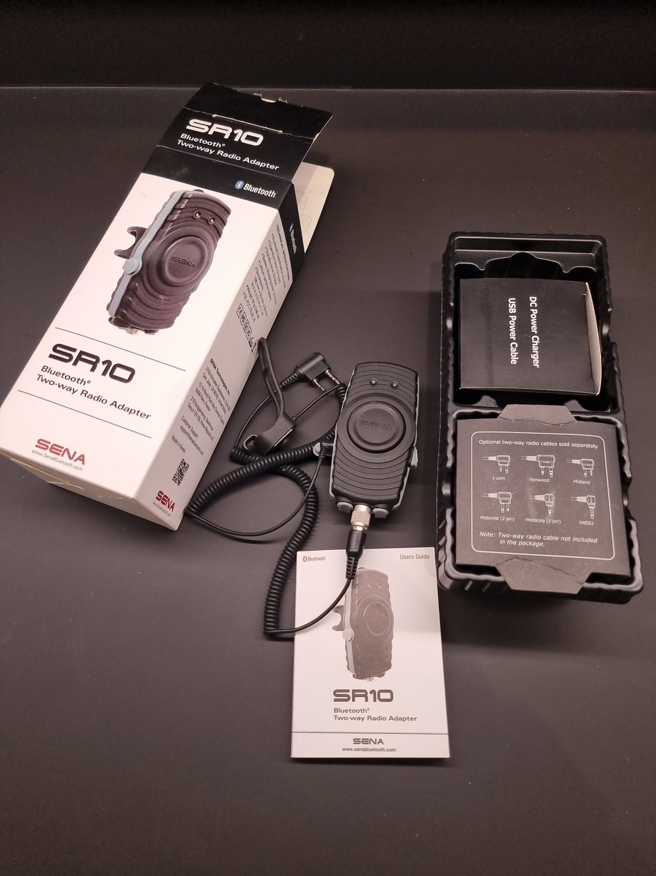 SENA SR10 Bluetooth kommunikasjonssentral til radio, mobil og intercom i hjelm | FINN-torget