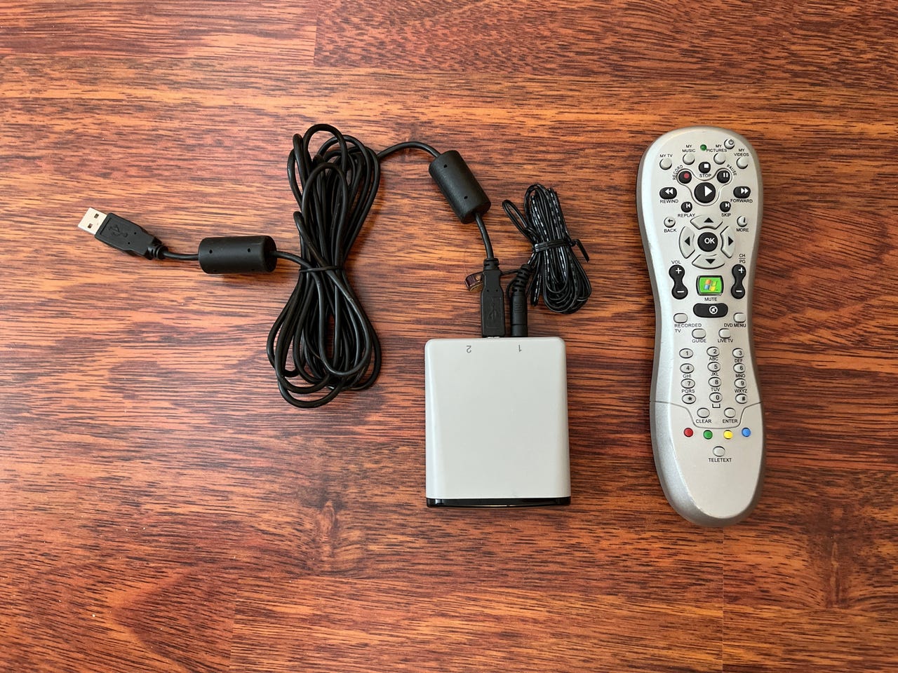 Microsoft Windows Media Center Remote Control m/USB Receiver | FINN torget