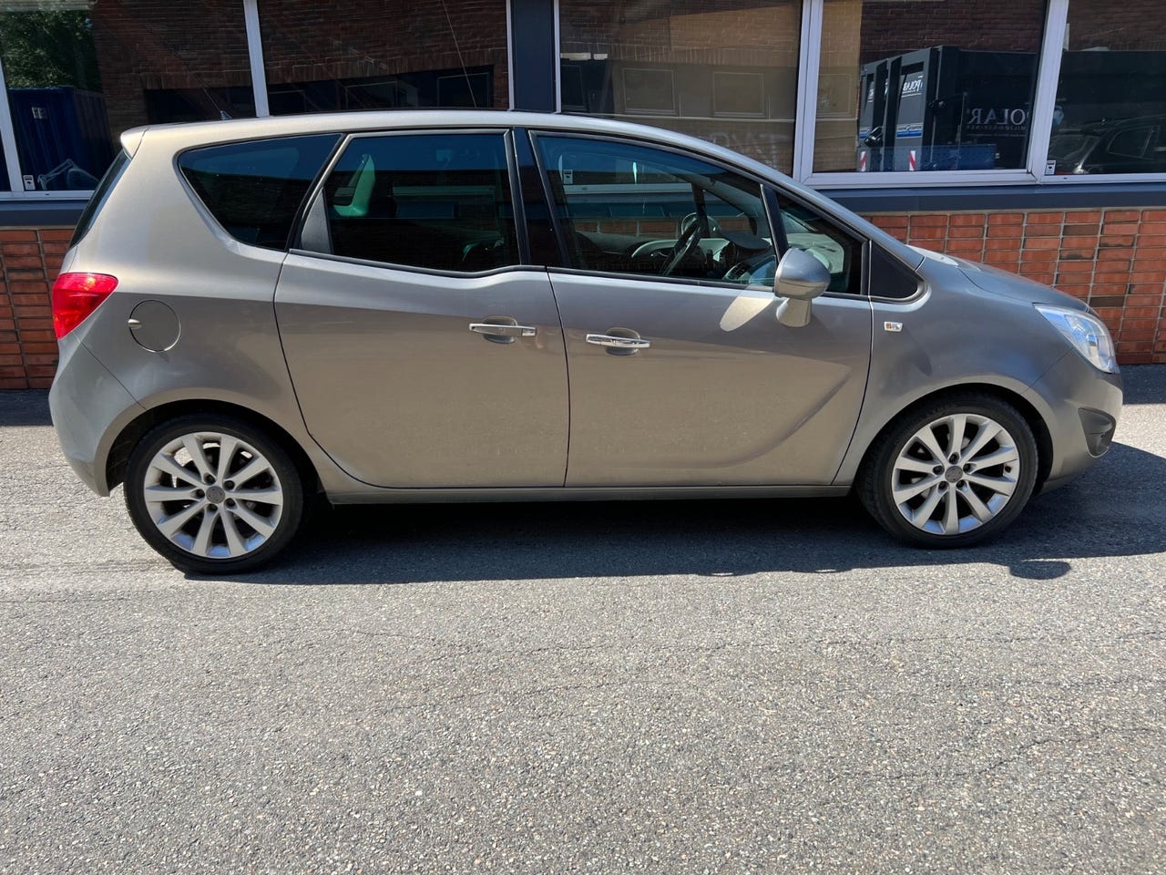 Bruktbil til salgs: Opel Meriva - 2011 - Brun - 120 Hk | FINN.no