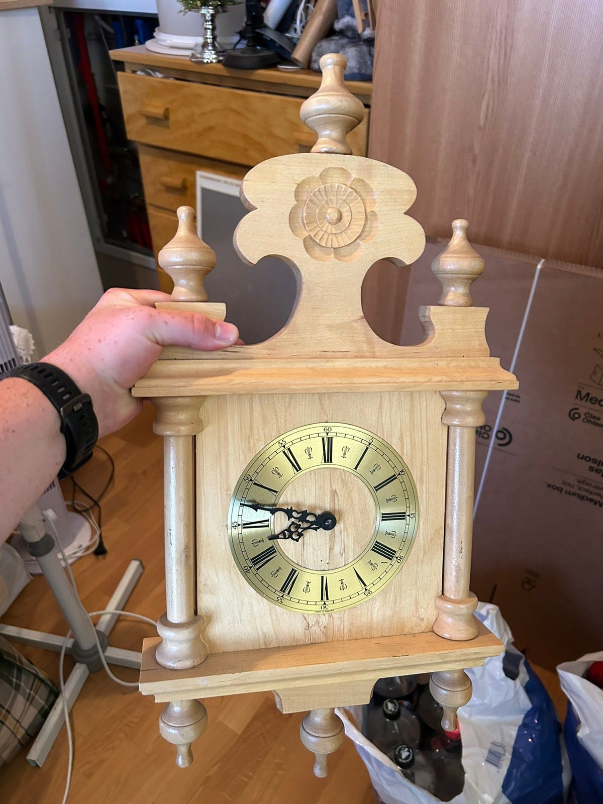 Eldre klokke selges | FINN torget