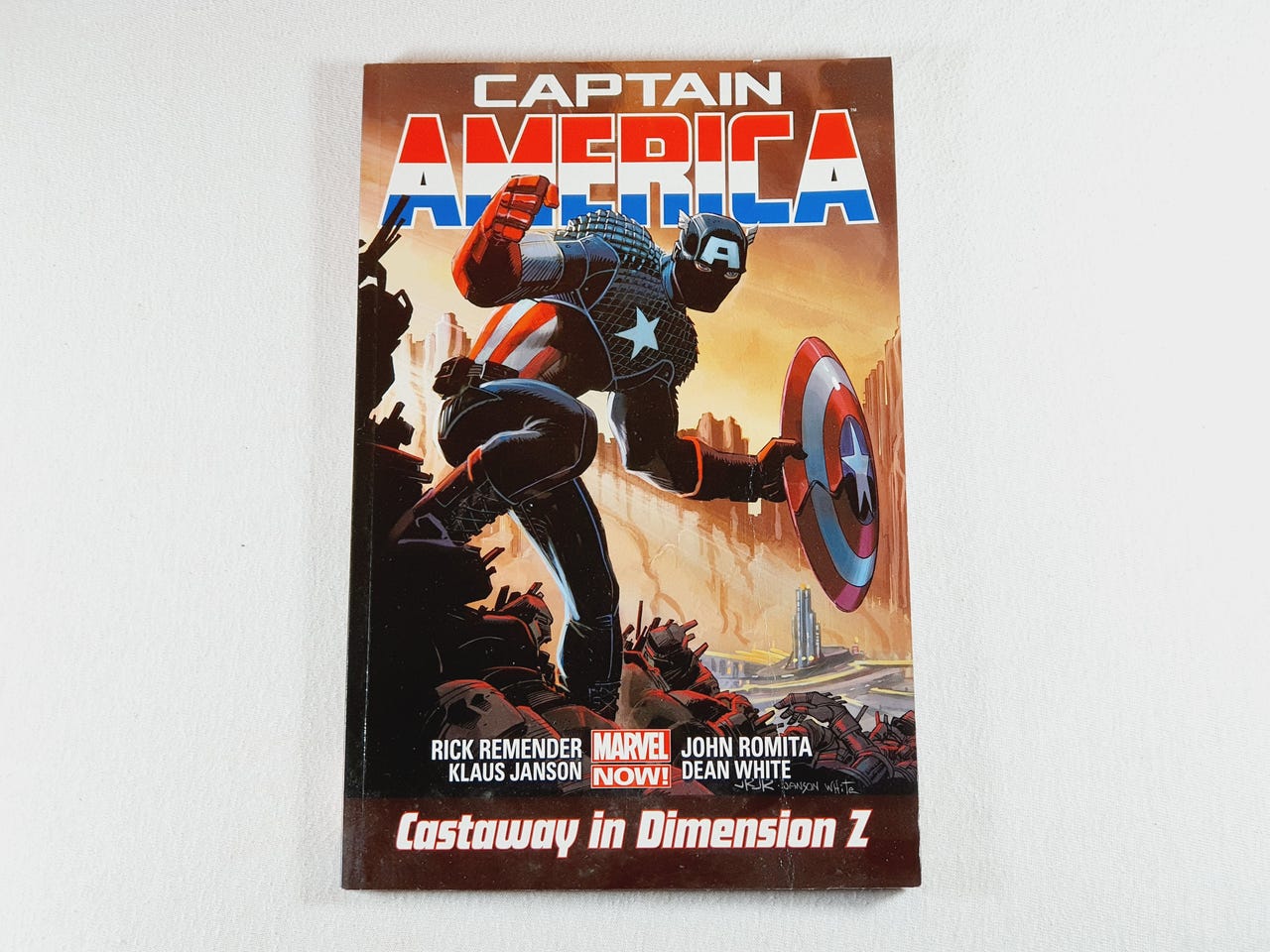 Captain America : Castaway in Dimension Z | Tegneserie | FINN torget