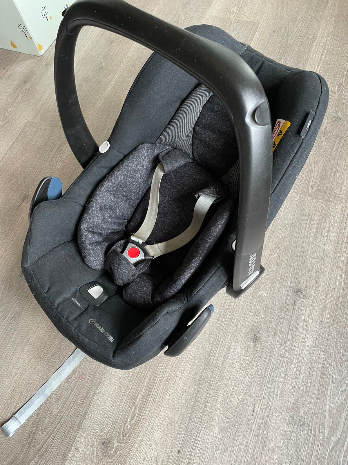 Maxi Cosi iSize med base | FINN torget