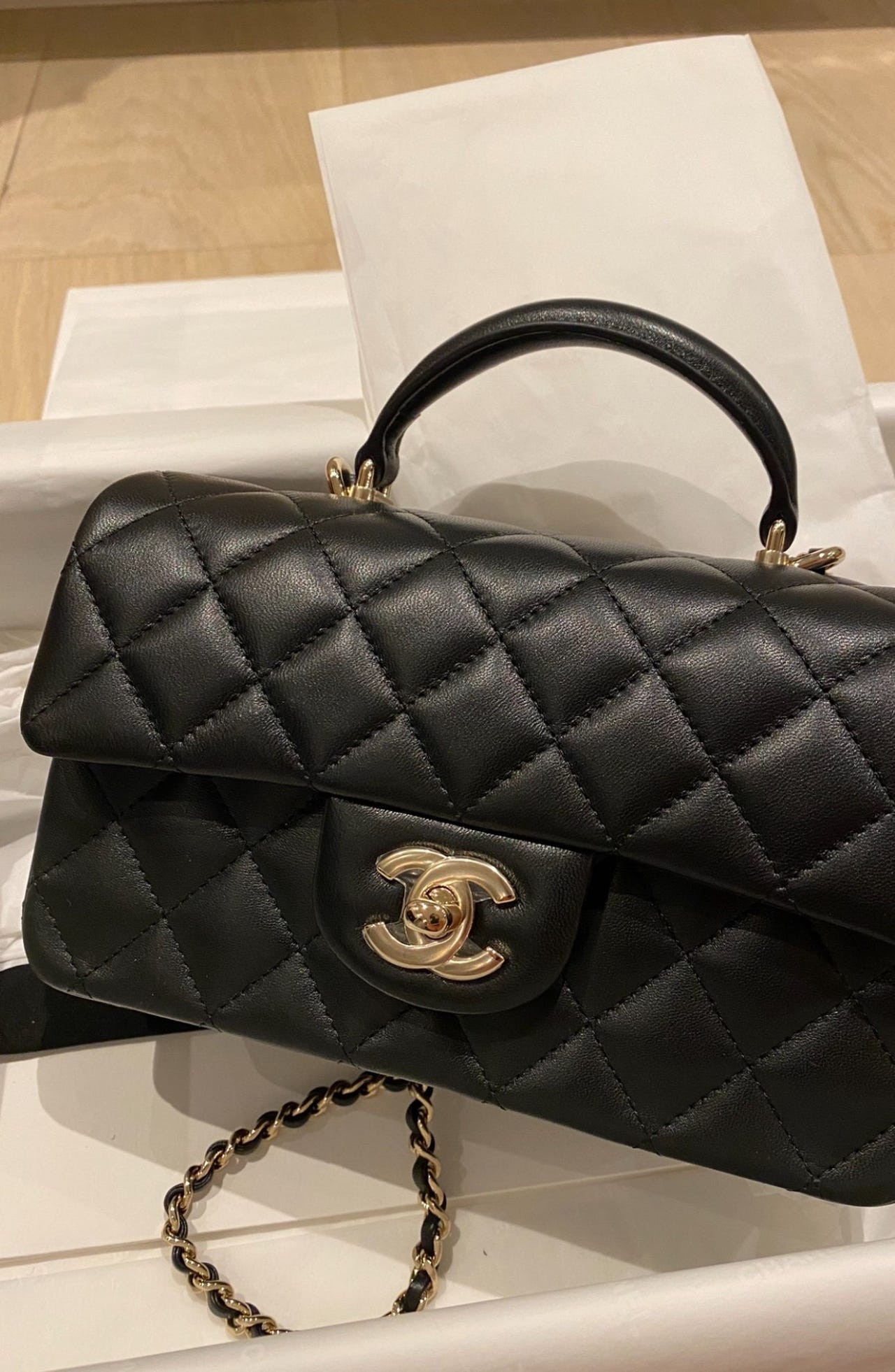 CHANEL mini rectangular w/top handle | FINN-torget
