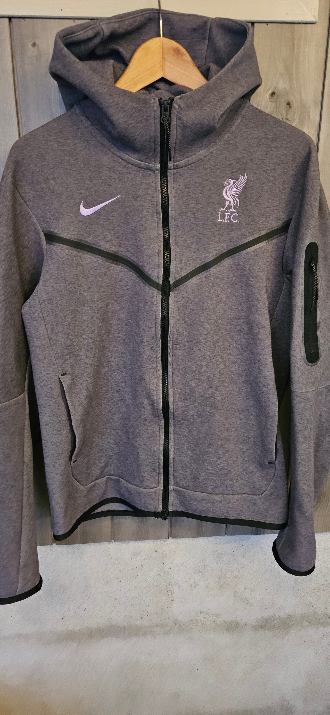 Nike Tech Fleece treningsdress LFC | FINN torget