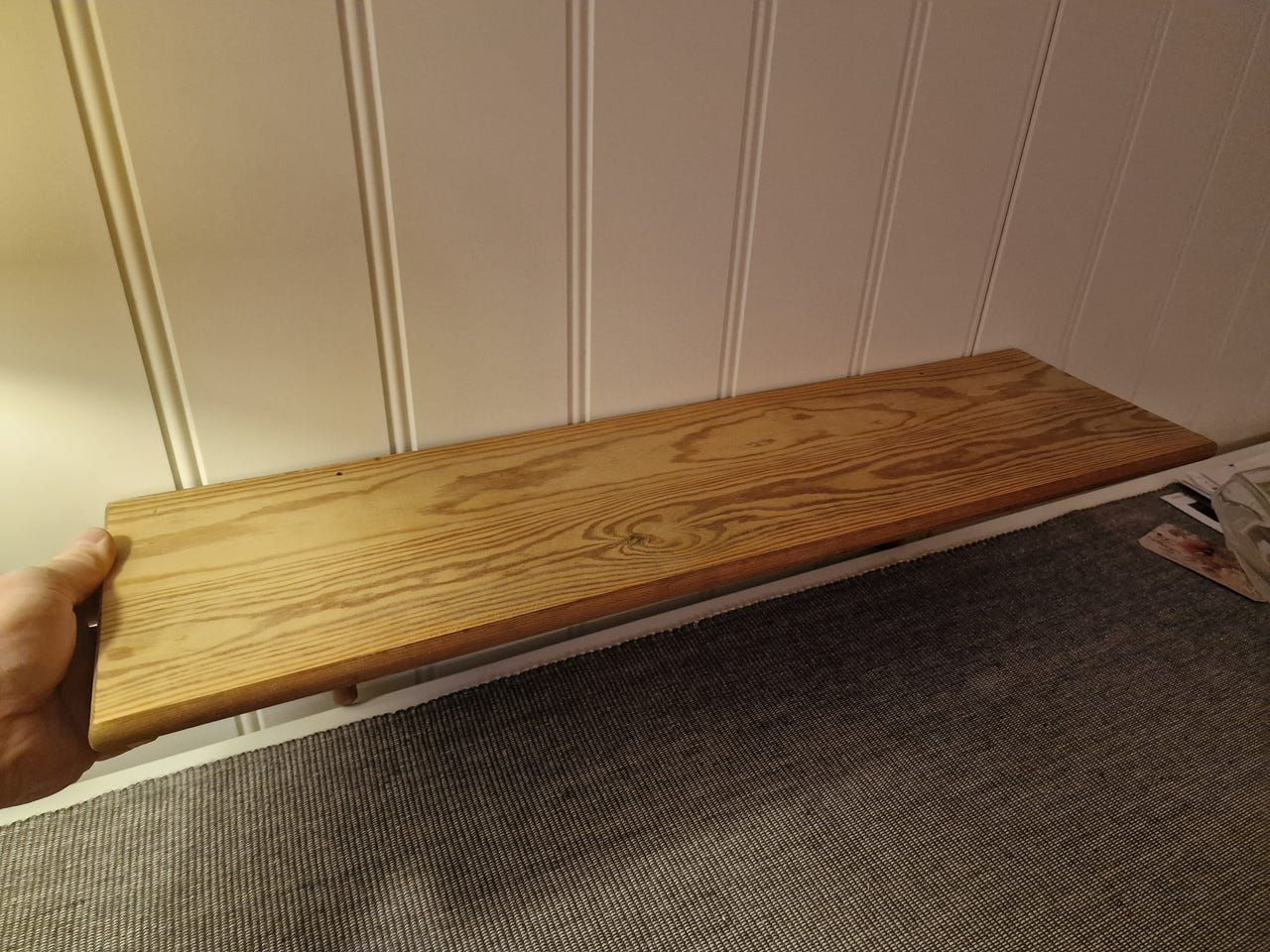 Pen og praktisk trehylle | FINN torget