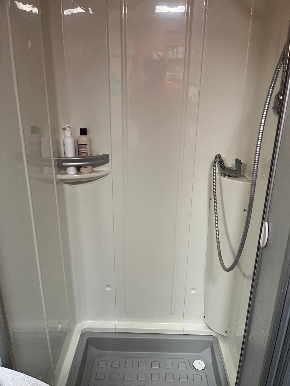 Selge campingvogn: Cabby 740 - 2007 - Soveplasser 4 - Egenvekt 1 780 kg ...