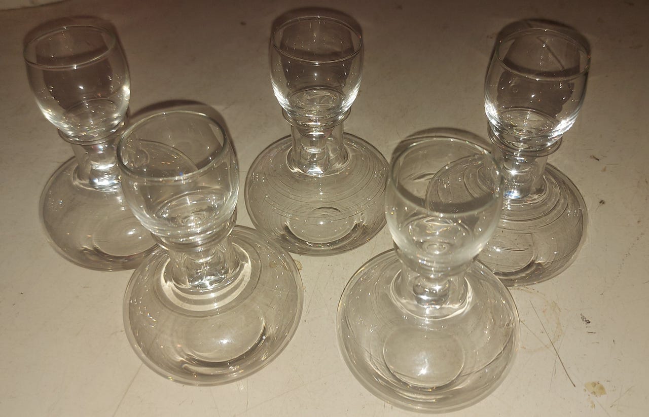 5 stk Gilde karaffel med drammeglass fra Hadeland. | FINN-torget