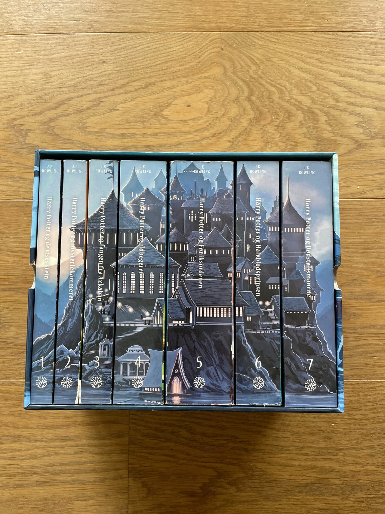 Harry Potter bok-samling, samleobjekt | FINN-torget