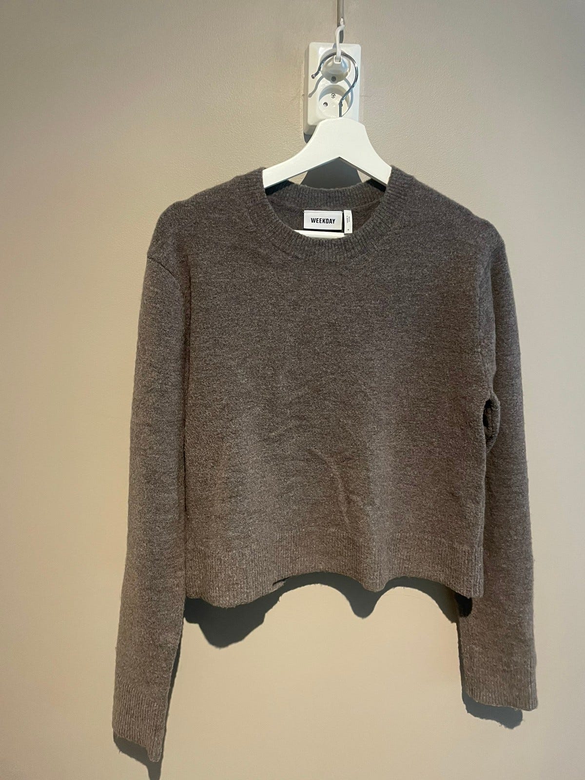 Genser fra weekday | FINN torget