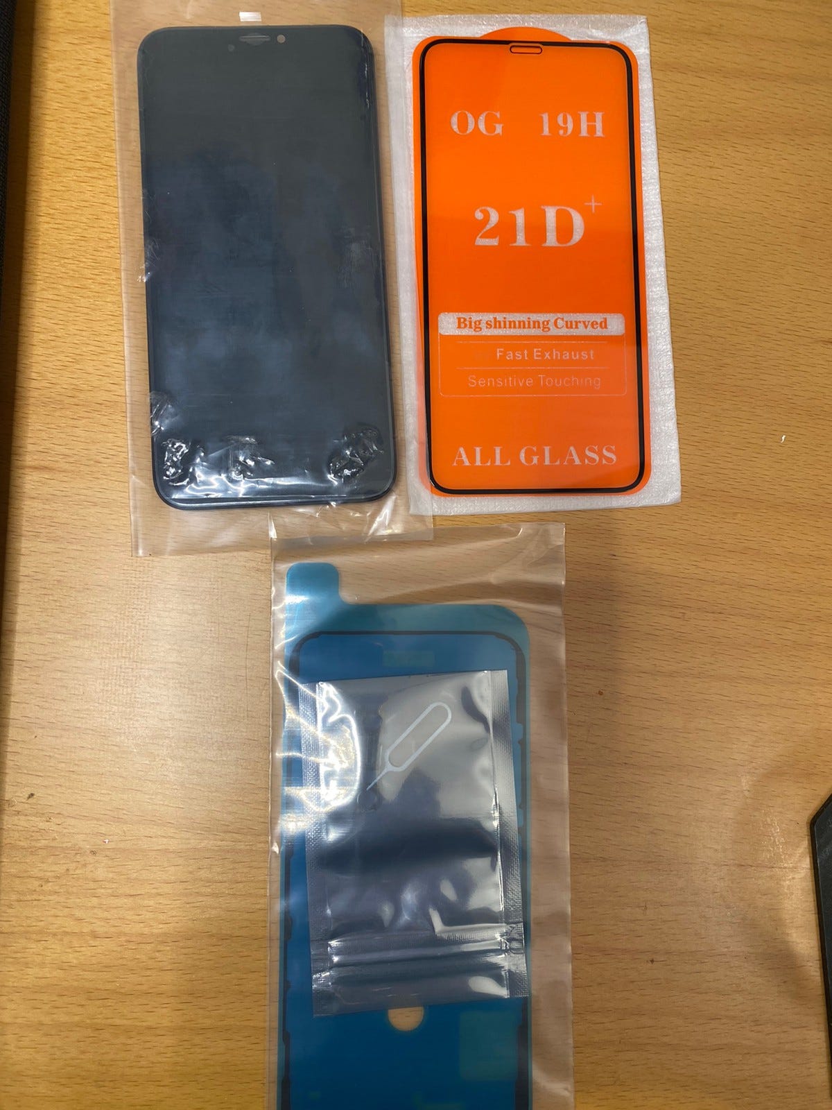 Skjerm for iPhone 11 PRO ( HELT NY) | FINN-torget