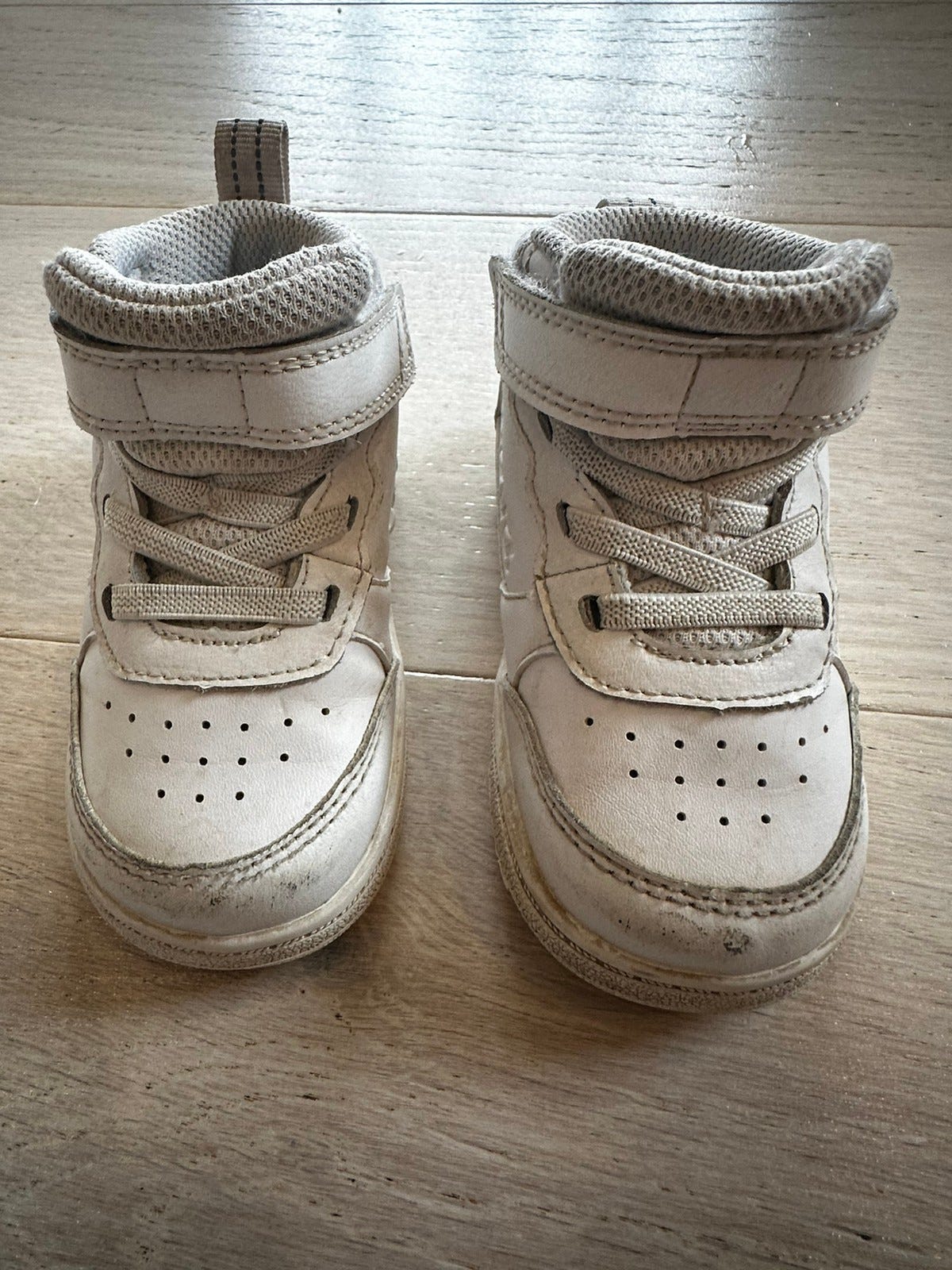 Hvite Okaki sko str 23 | FINN-torget