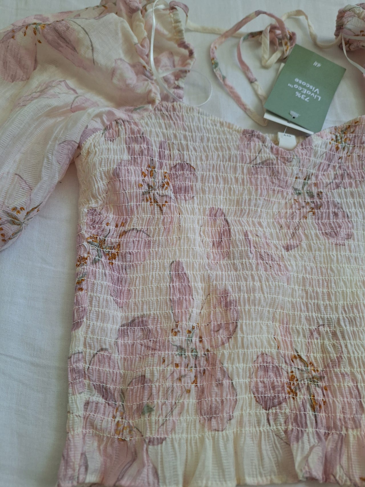 Blomstrete topp | FINN-torget