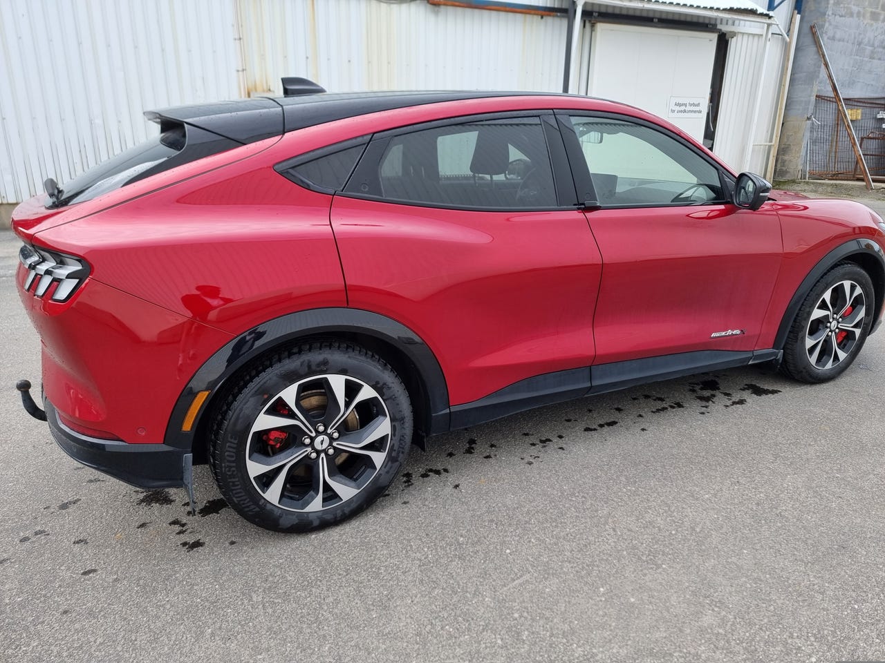 Bruktbil til salgs: Ford Mustang Mach-E - 2021 - Rød - 371 Hk - SUV ...