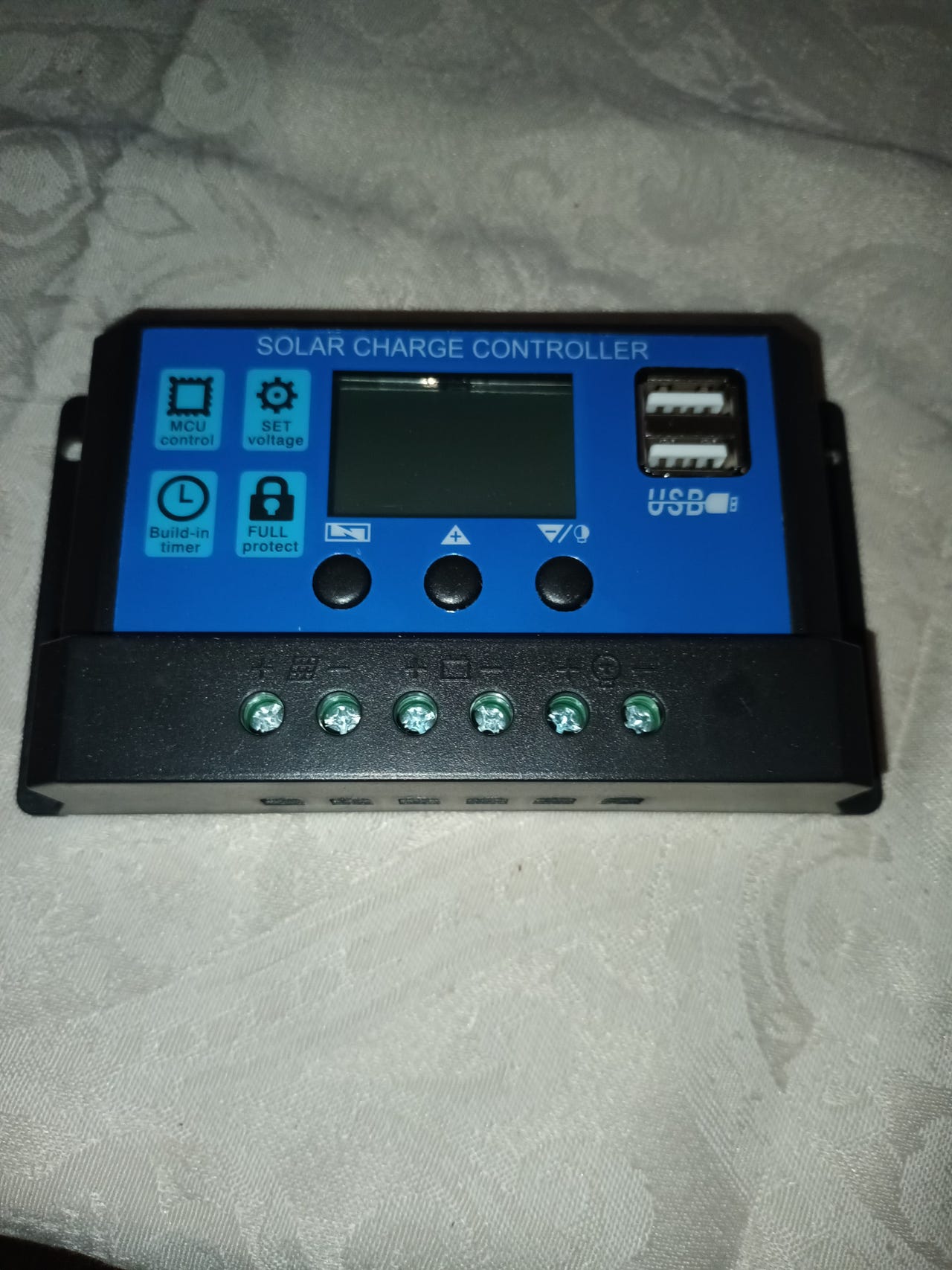 Solcelle regulator 20A | FINN-torget