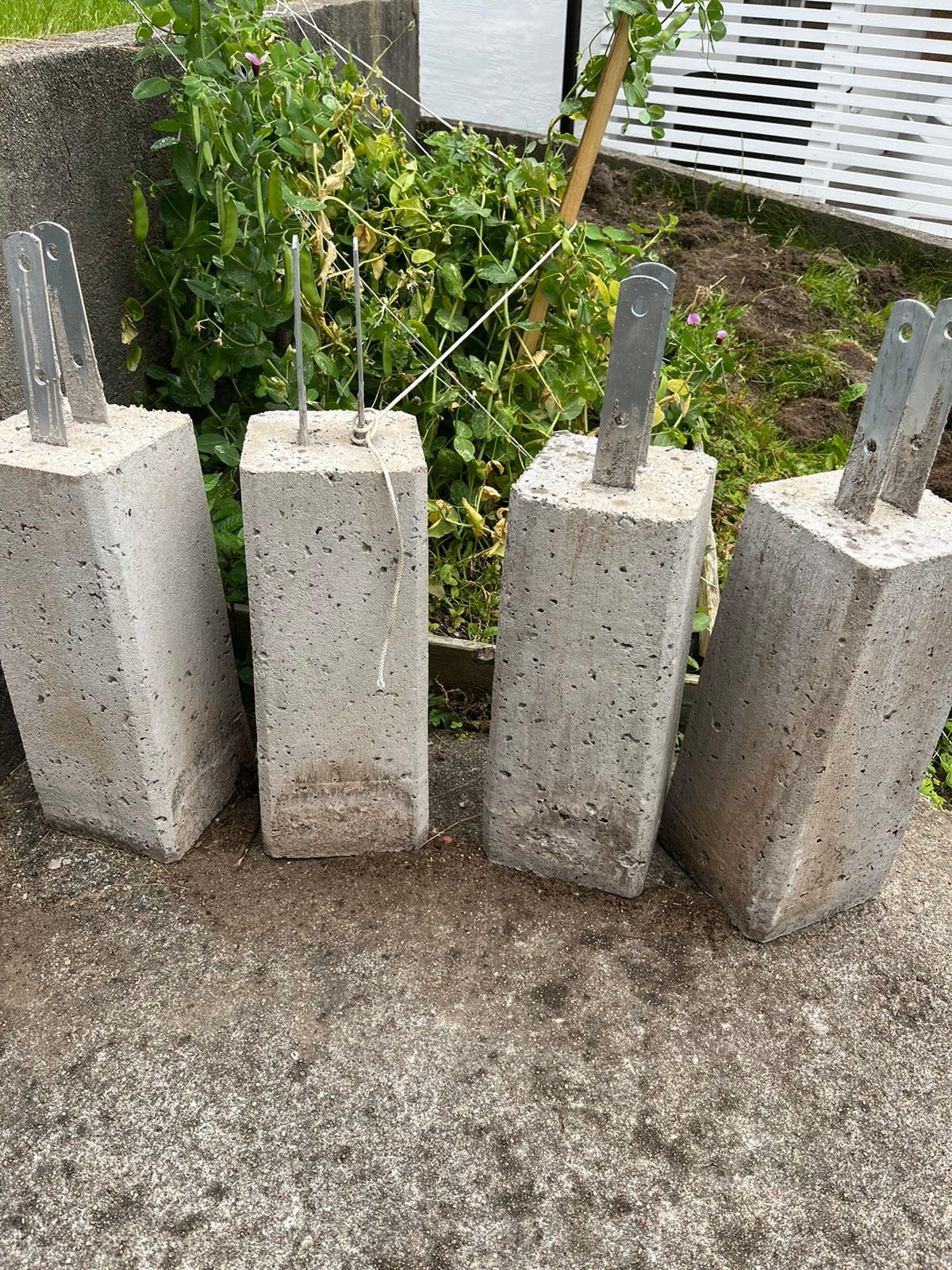 Stolpesko med fundament og bjelkesko | FINN torget