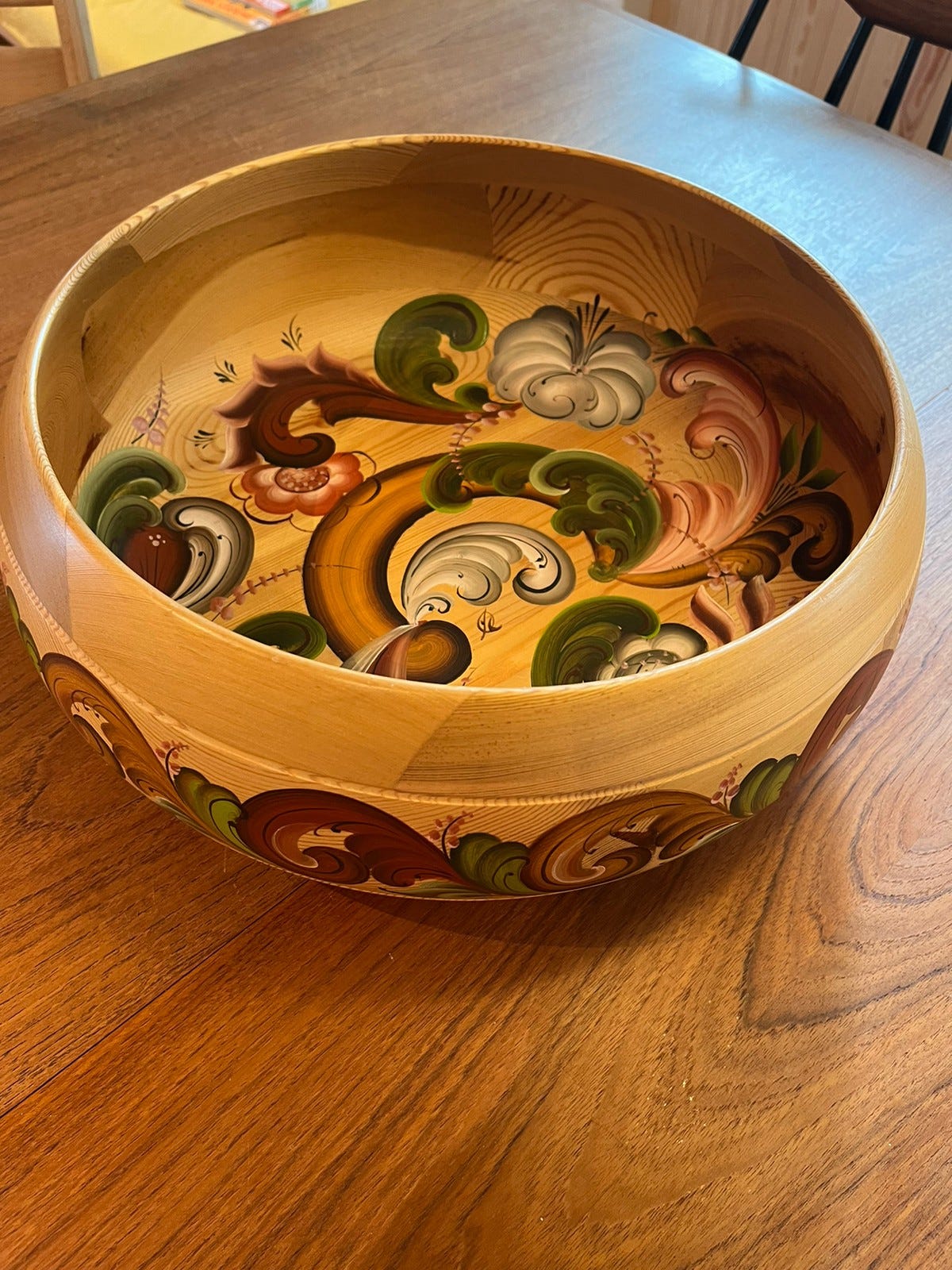 Nydelig rosemalt bolle | FINN-torget