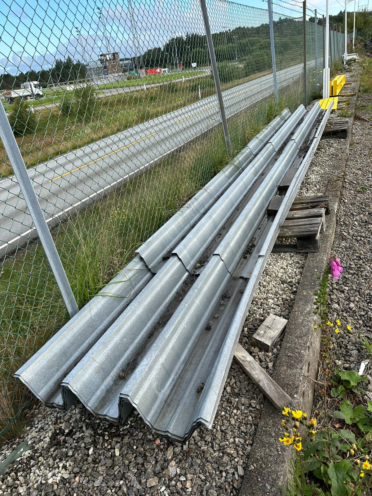 Q dekke / Selvbærende stålplater | FINN torget