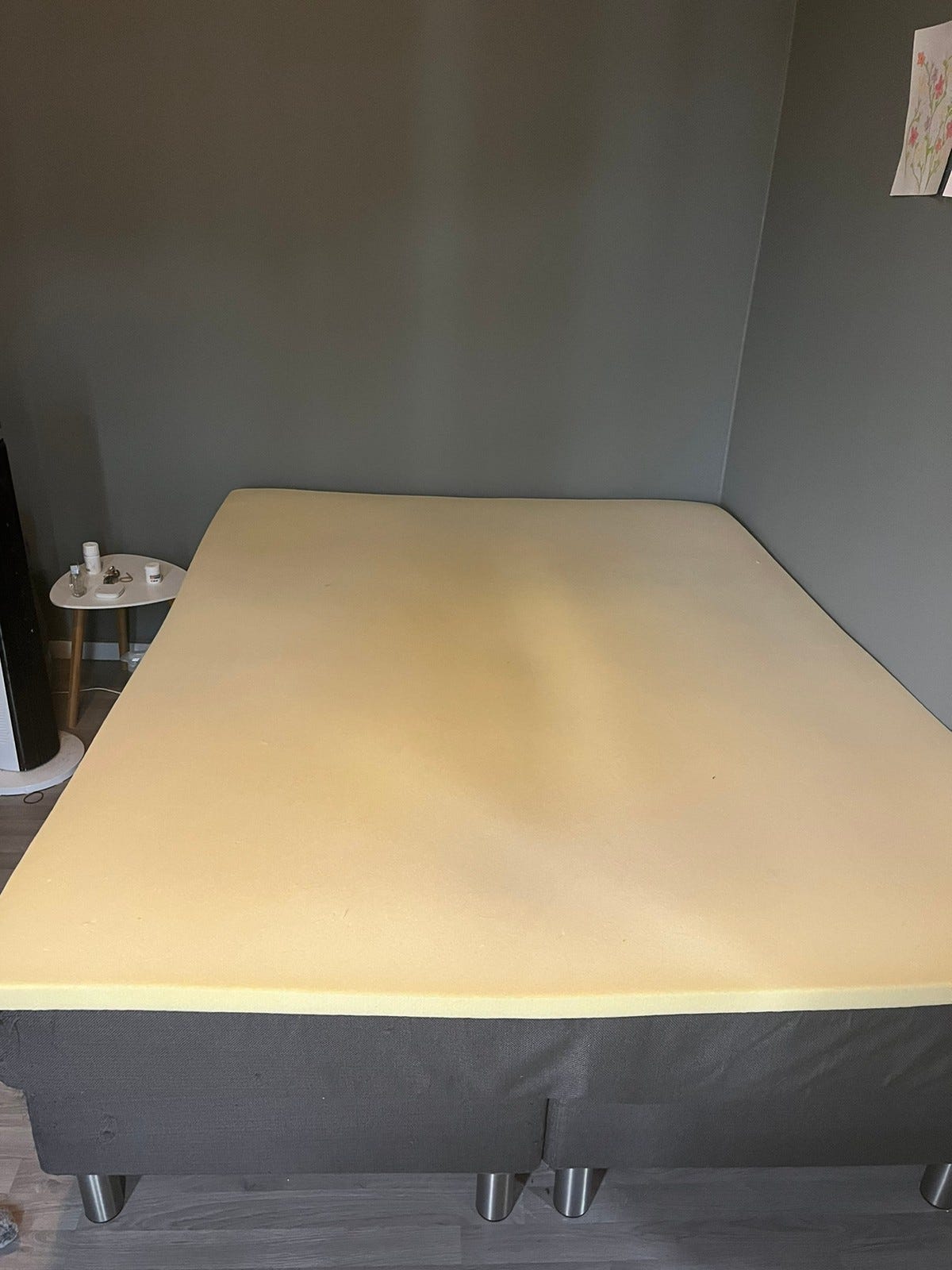 RESERVERT 150 seng gis bort mot henting | FINN-torget