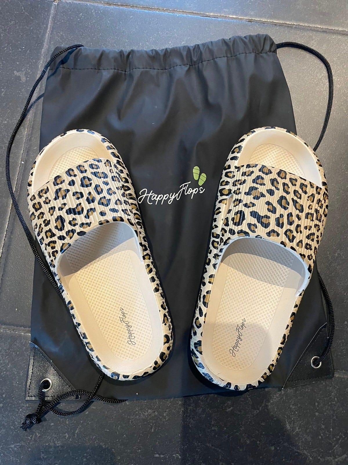 Happy flopps. | FINN-torget