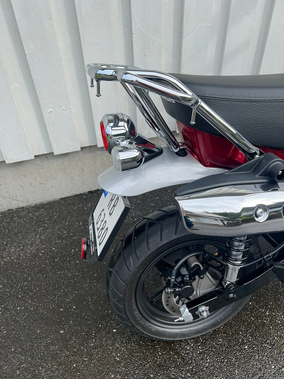 Til salgs: Honda Dax ST125 - 2023 - 124 ccm - Lett MC | FINN.no