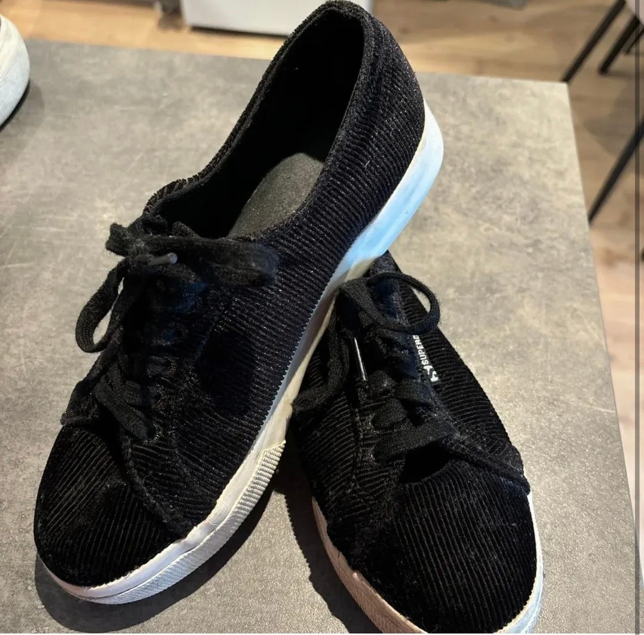 Superga sko velur | FINN torget