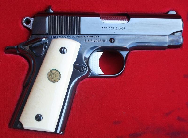 Colt 1911 Officer`s Model - Heirloom Special - Custom Made | FINN-torget